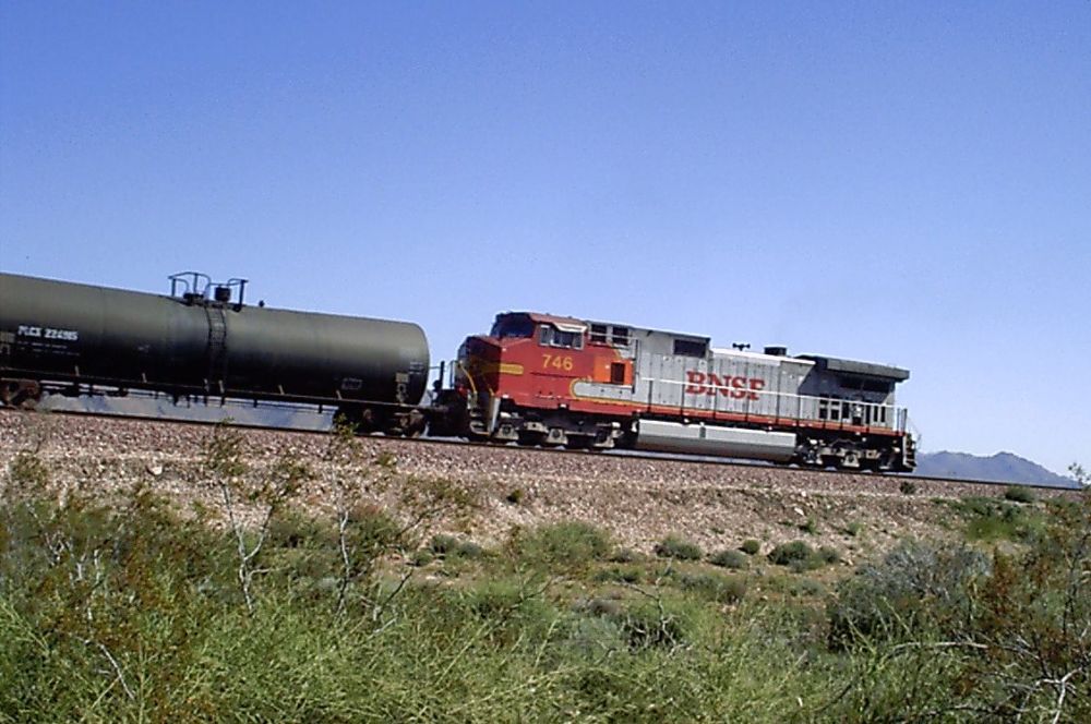 BNSF 746